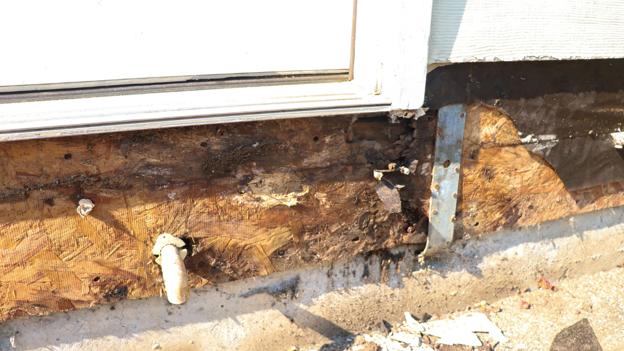 How to Replace Siding on House - The Duvall Homestead